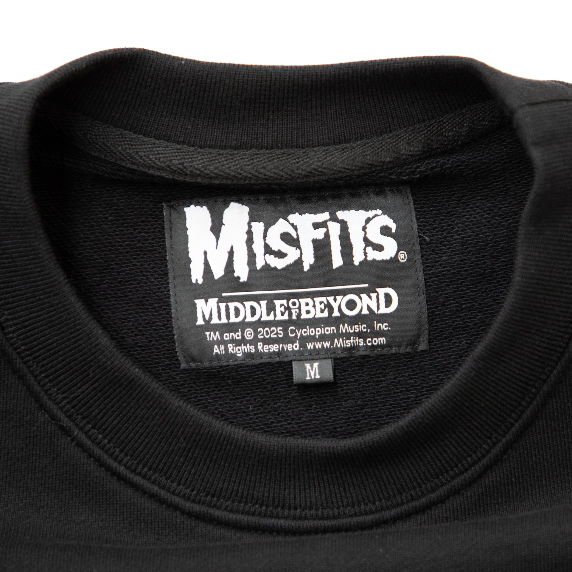 Misfits – Middle of Beyond